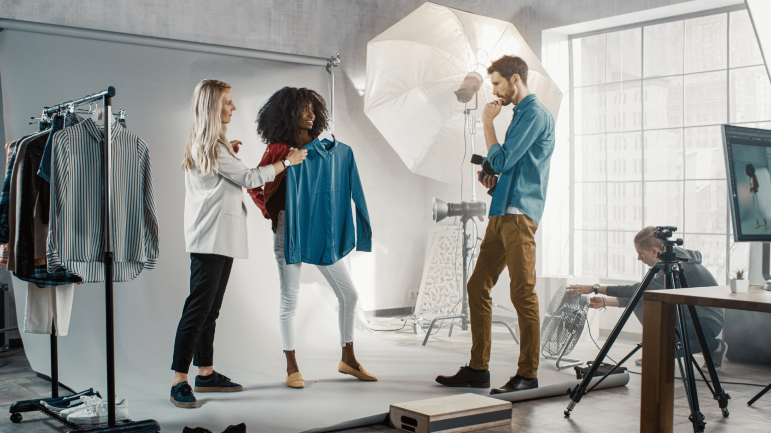 Elevate Your Style Vision: Explore Photo Shoot Stylist Careers ...