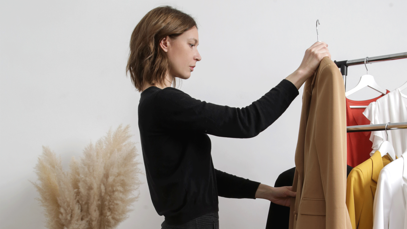 Fashion Stylist Careers: Opportunities in the Fashion Industry